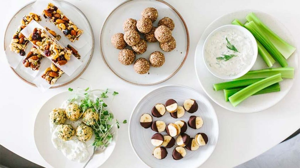 Snacking Healthy: How You Can Lift Depression with these 5 Tips!