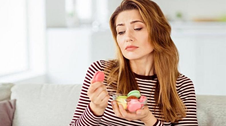 Comfort Eating: Overeating, Heartburn / Acid Reflux & 5 Ways to Avoid It